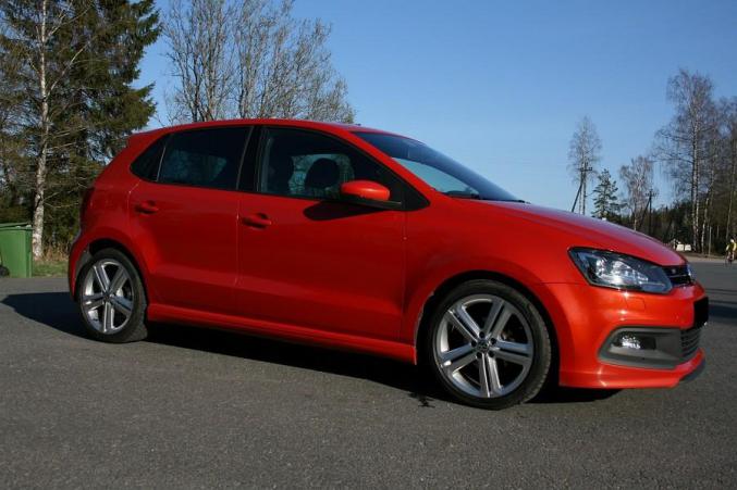 Volkswagen Polo v 1.6 tdi 90 fap sportline 5p